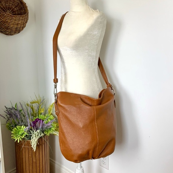 Vera Pelle | Bags | Vera Pelle Italian Leather Slouchy Hobo Bag | Poshmark
